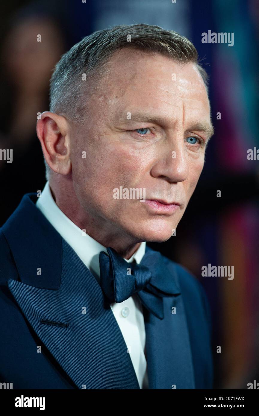 Daniel Craig attending the Glass Onion: A Knives Out Mystery Premiere ...