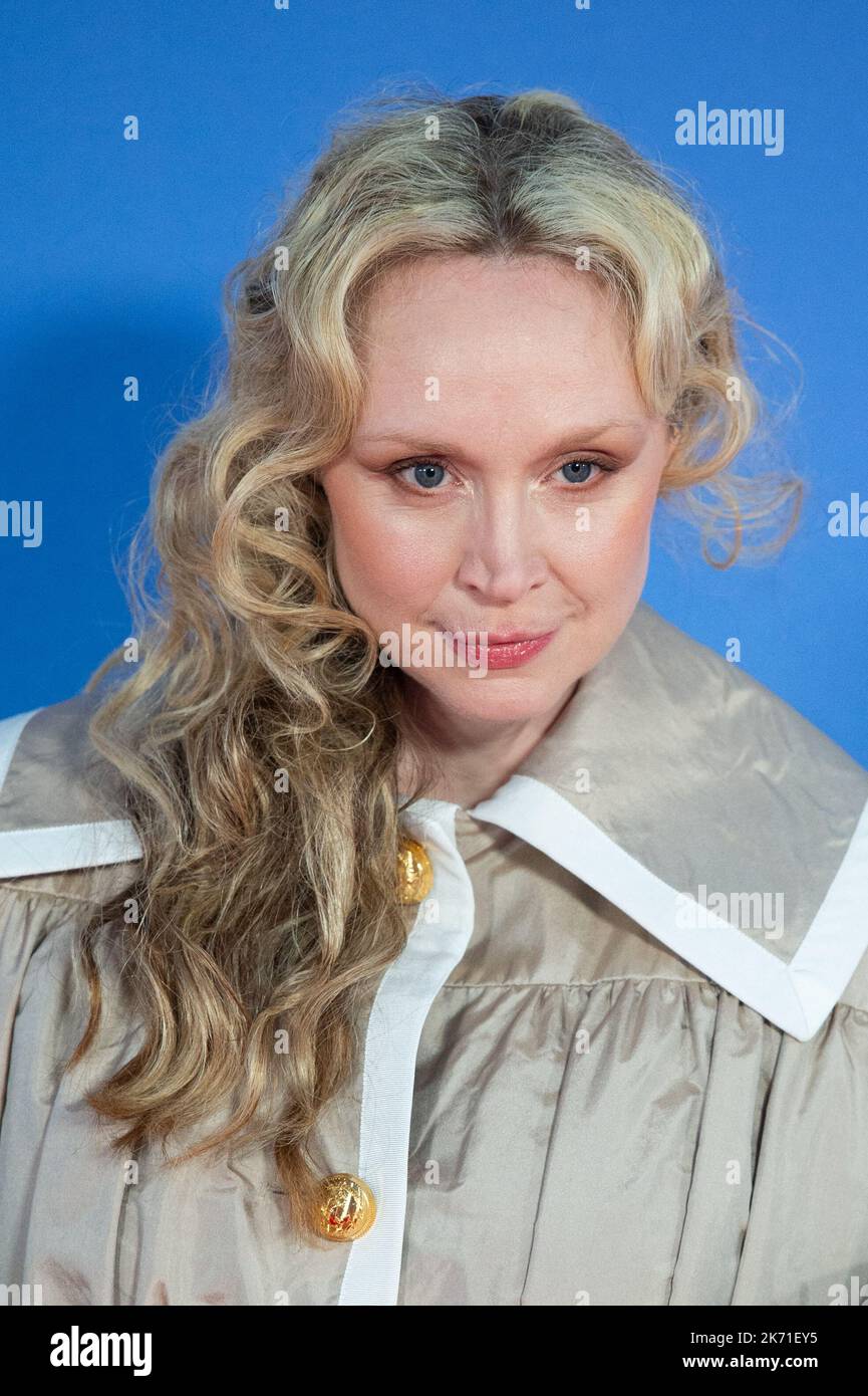 Gwendoline Christie attending the Glass Onion: A Knives Out Mystery ...