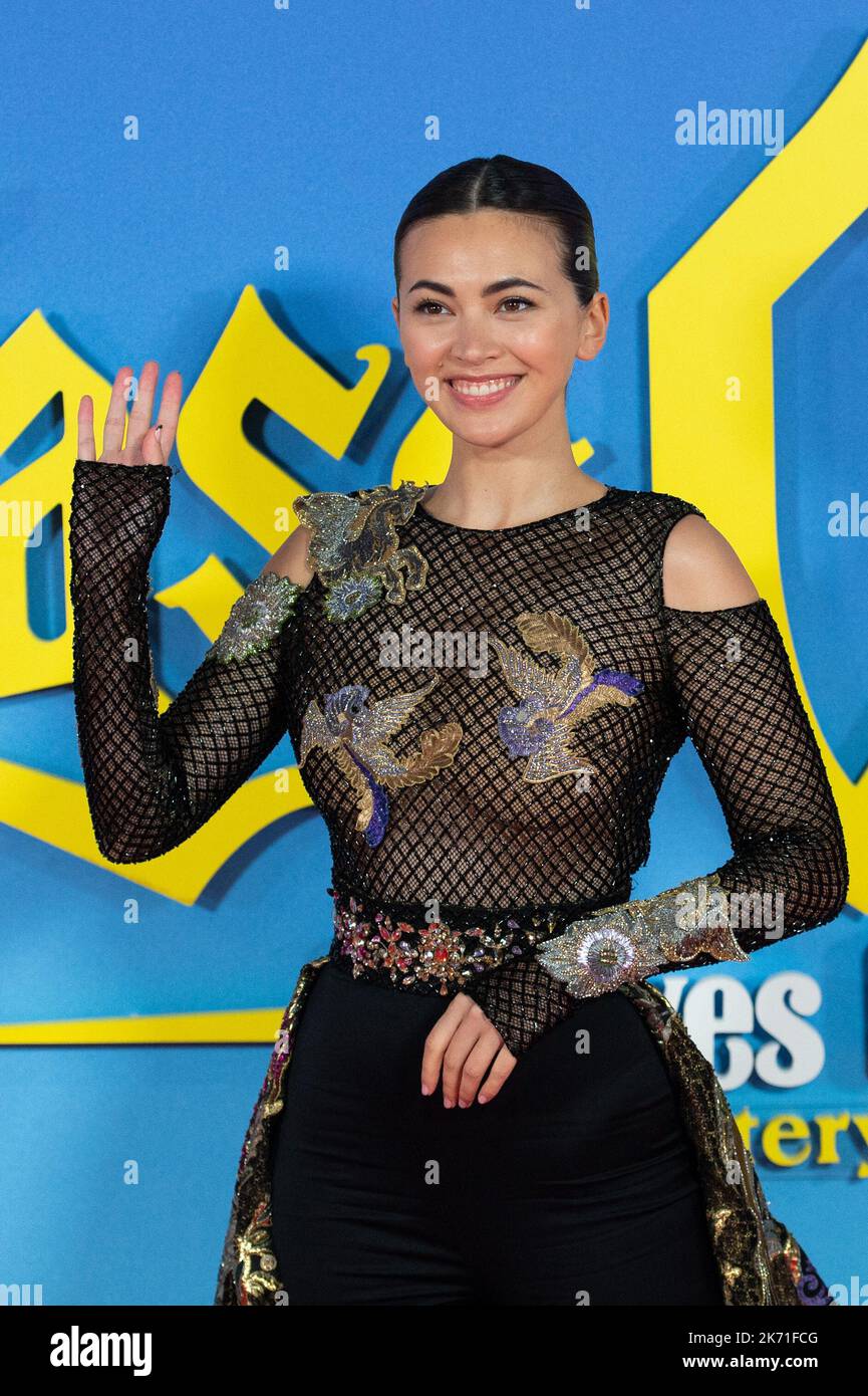 Jessica Henwick attending the Glass Onion: A Knives Out Mystery ...