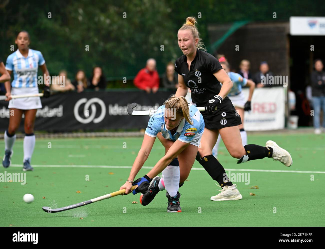 Racing's Emma Puvrez and Gantoise's Alix Gerniers fight for the ball ...