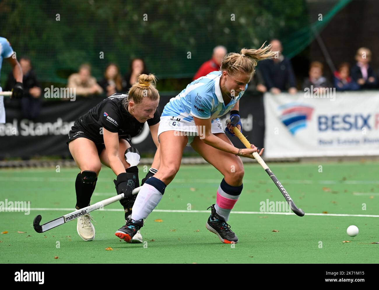 Racing's Charlotte Englebert and Gantoise's Alix Gerniers fight for the ...
