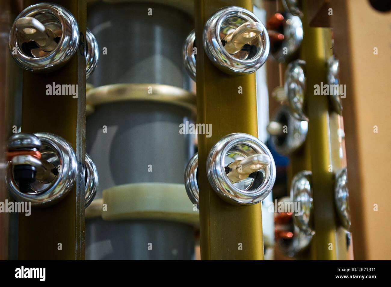 Inter Unit Bus Bar Support