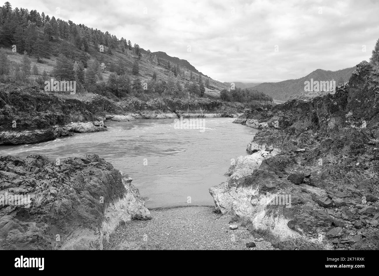 Orocto rapids on the Katuni River. Rocky shores of a mountain river ...