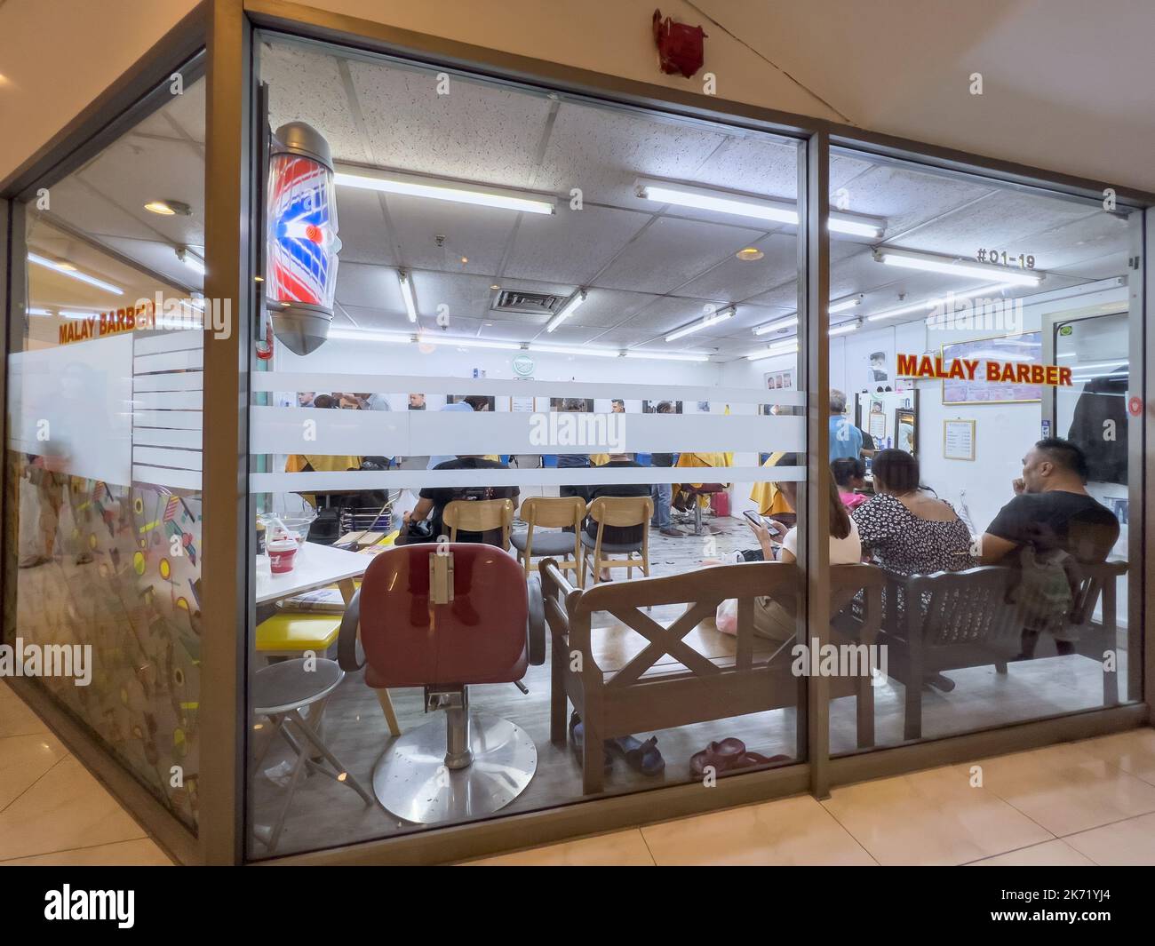 Malay barbers hi-res stock photography and images - Alamy