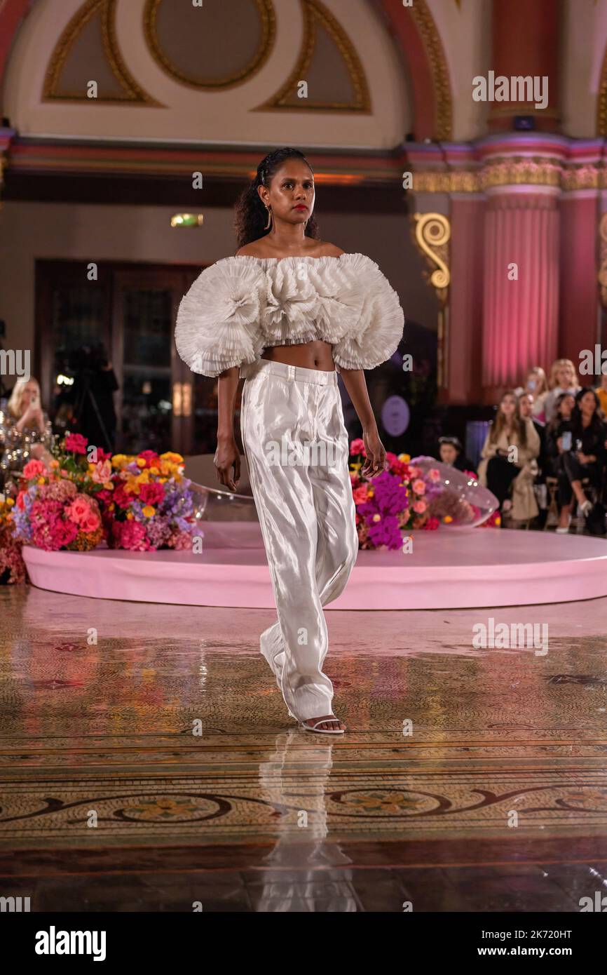 Melbourne, Australia. 16th Oct, 2022. A model wearing an outfit by ...