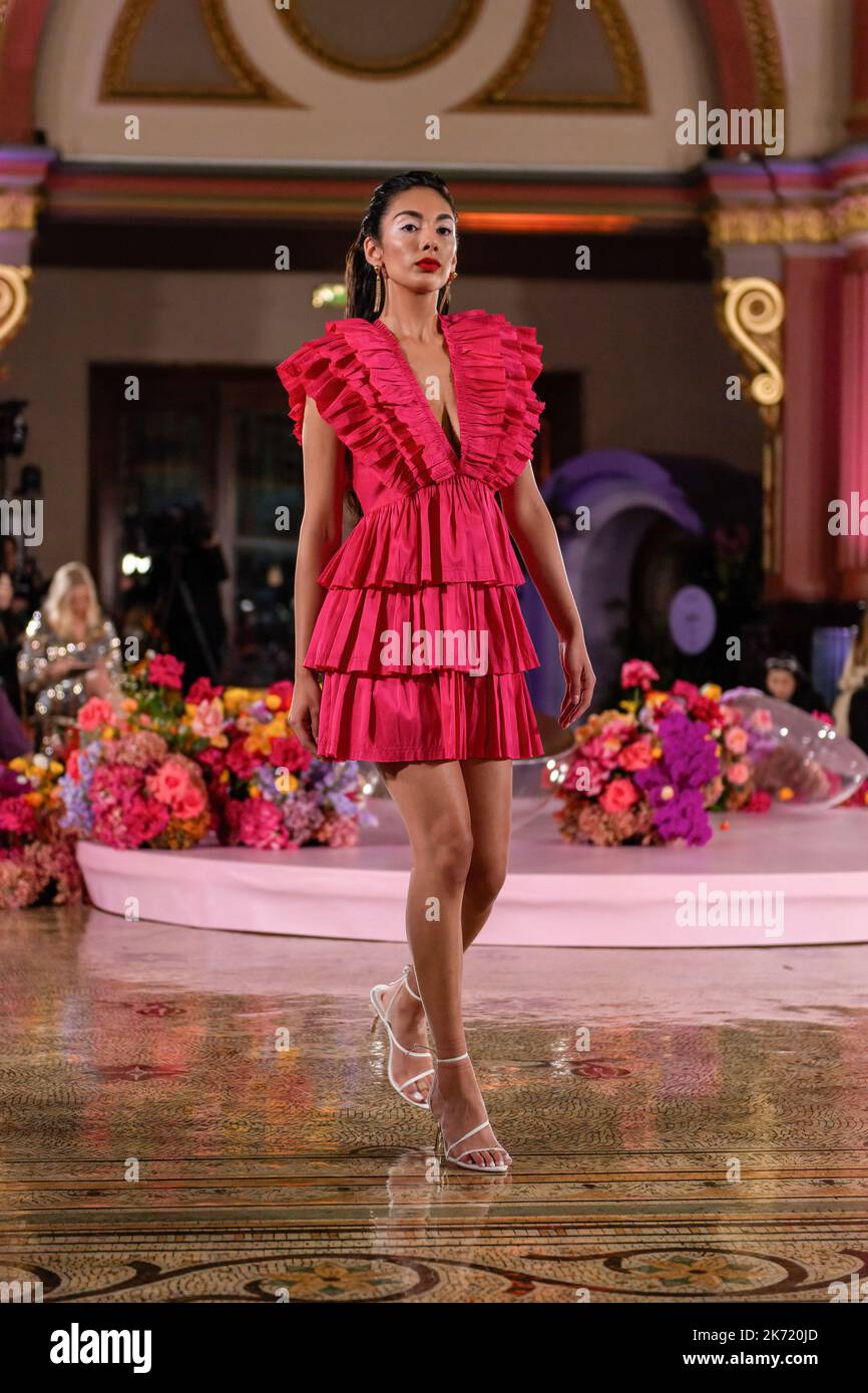 Melbourne, Australia. 16th Oct, 2022. A model wearing an outfit by ...