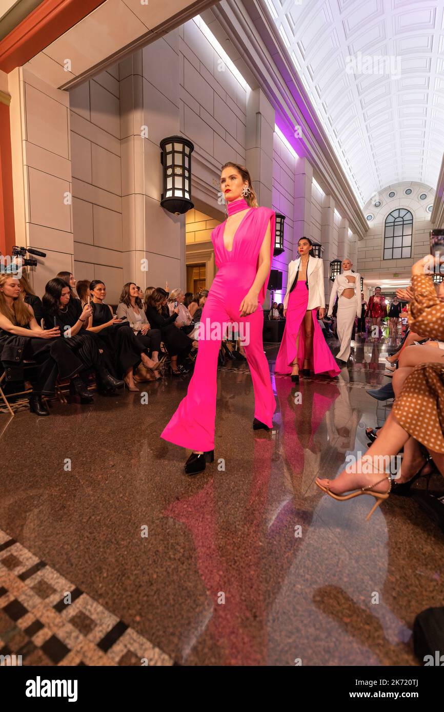 Melbourne, Australia. 16th Oct, 2022. Models walk the runway at the end ...