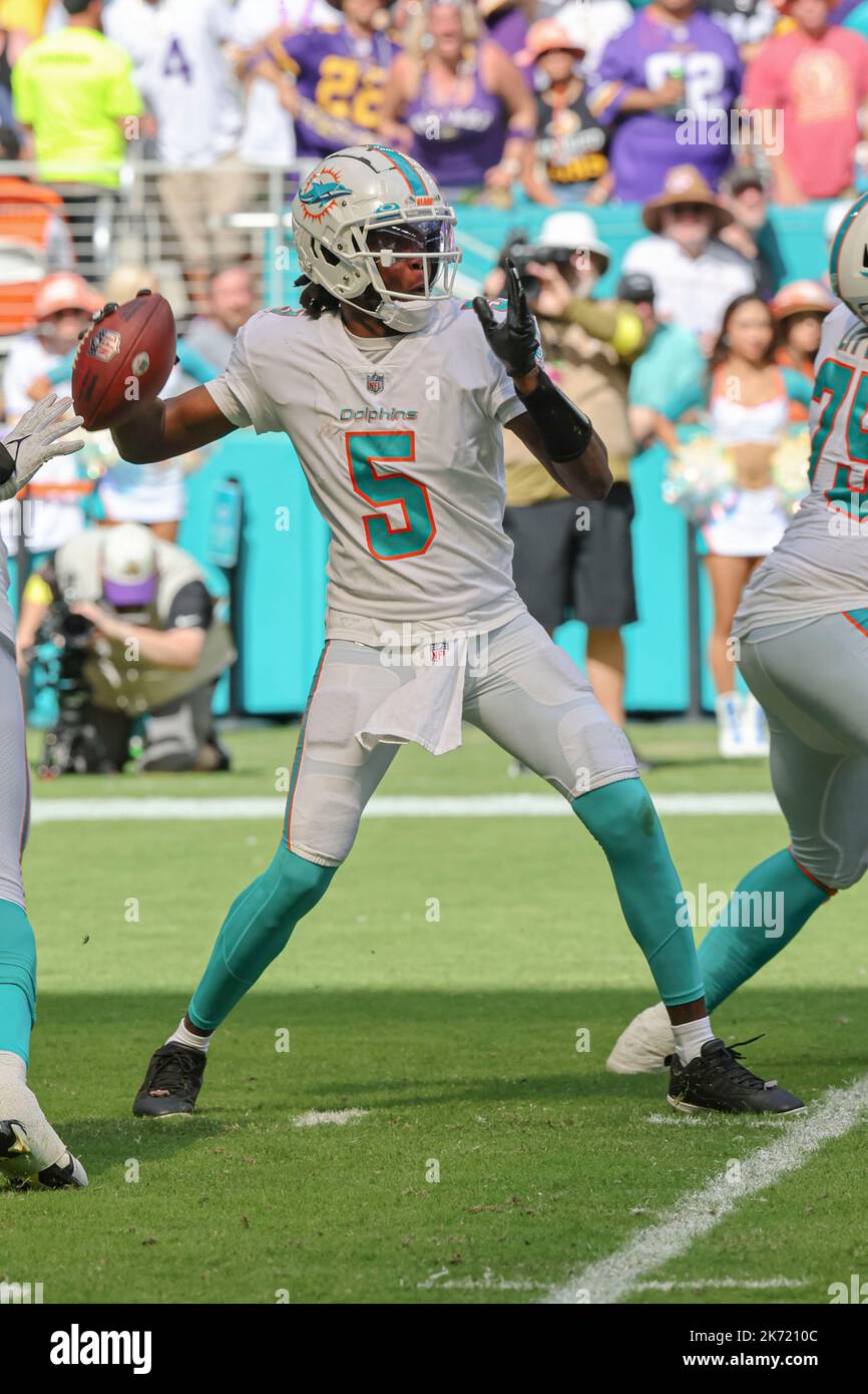 Sunday, October 16, 2022; Miami Gardens, FL USA; Miami Dolphins ...