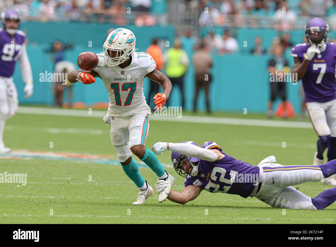 Sunday, October 16, 2022; Miami Gardens, FL USA; Miami Dolphins wide ...