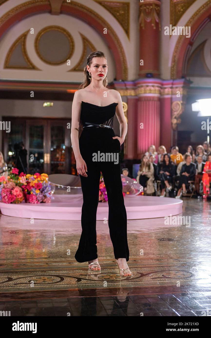 Melbourne, Australia. 16th Oct, 2022. A model wearing an outfit by ...