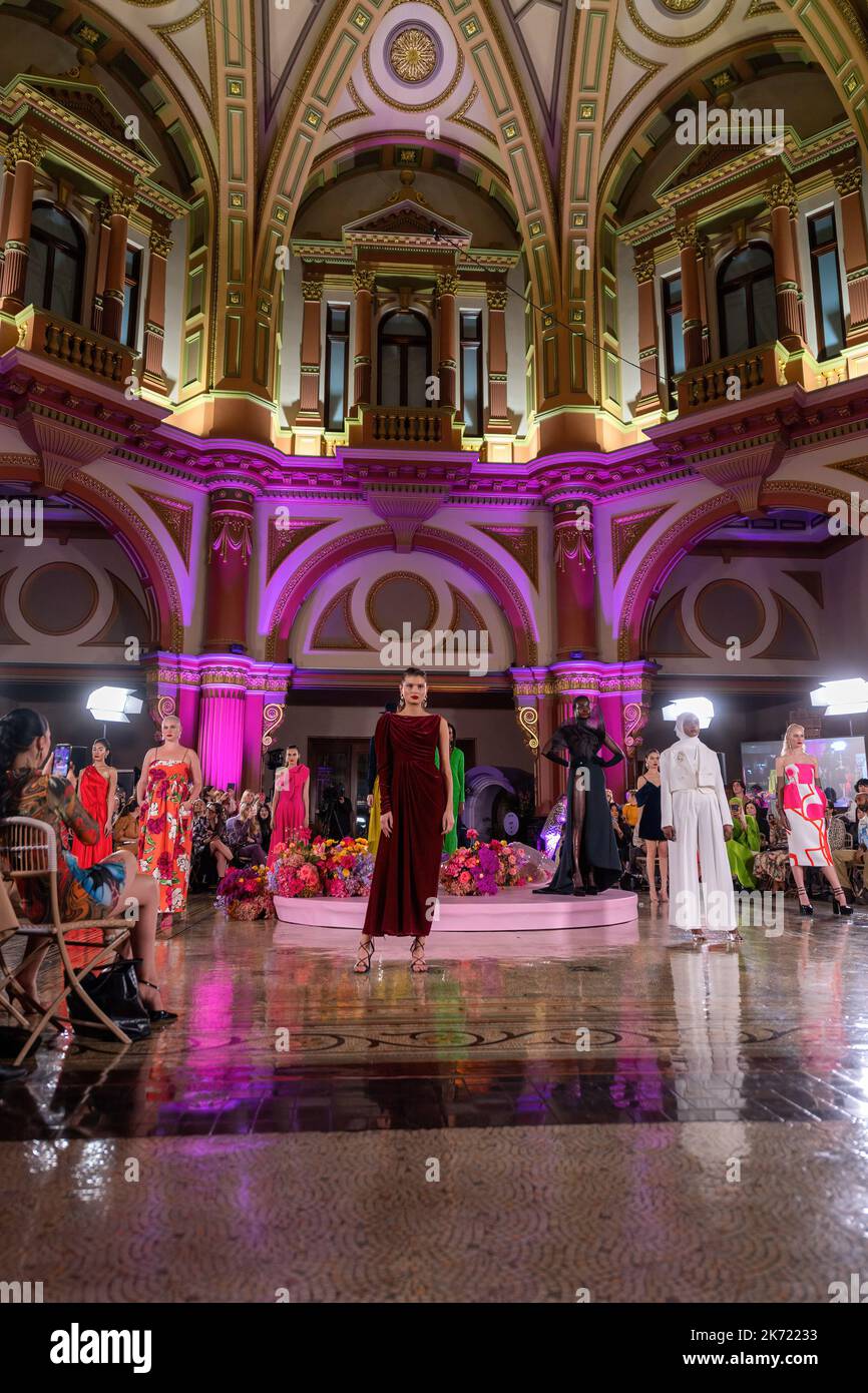 Melbourne, Australia. 16th Oct, 2022. Models walk the runway at the end ...