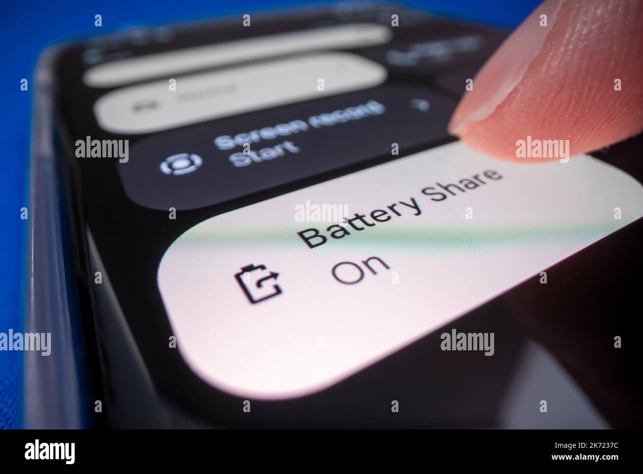 Pixel 7 pro hi-res stock photography and images - Alamy