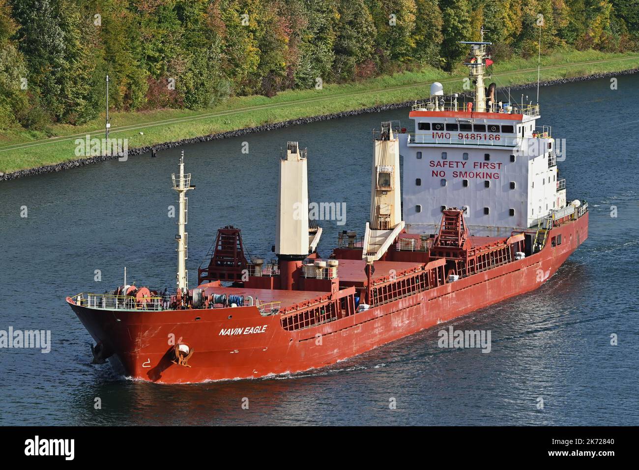 Bulk Carrier NAVIN EAGLE passing the Kiel Canal Stock Photo - Alamy