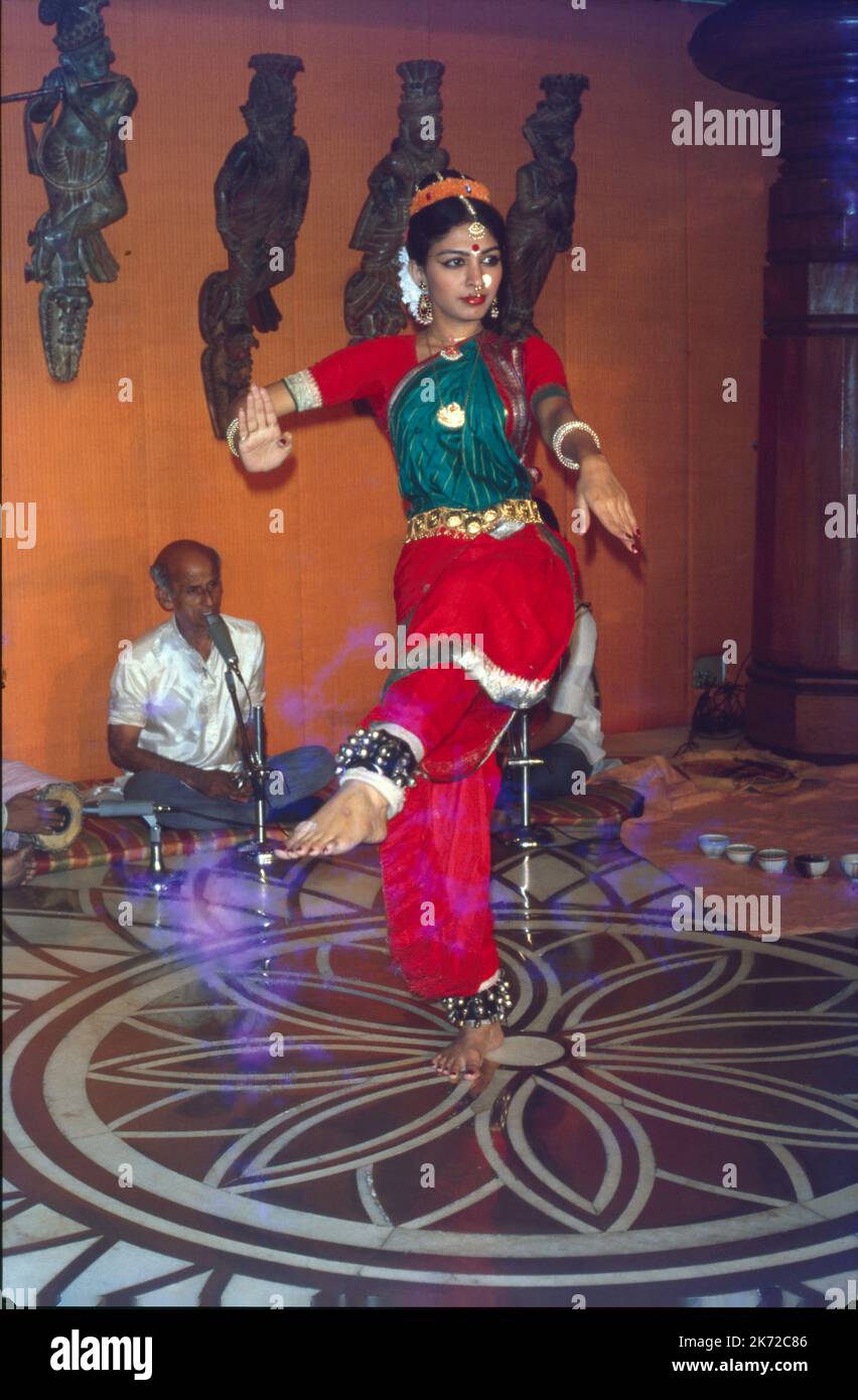 indian dance gestures