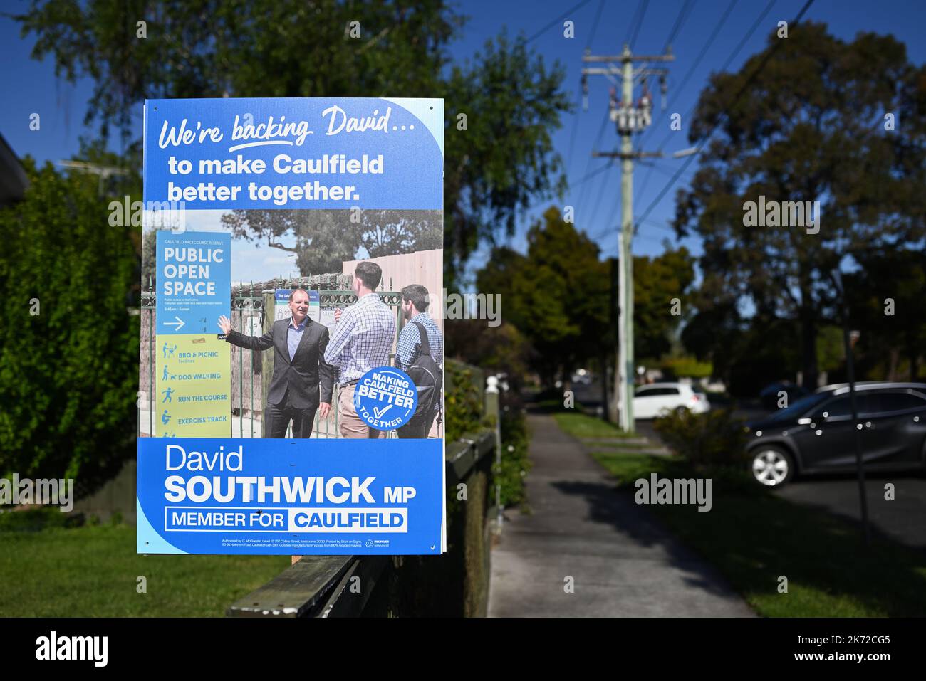 Political party signs on a lawn hi-res stock photography and images - Alamy