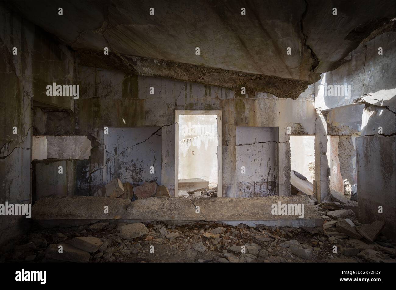 Empty barracks hi-res stock photography and images - Alamy