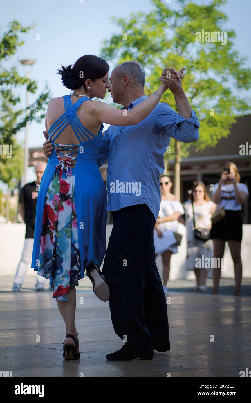Tango contest hi-res stock photography and images - Alamy
