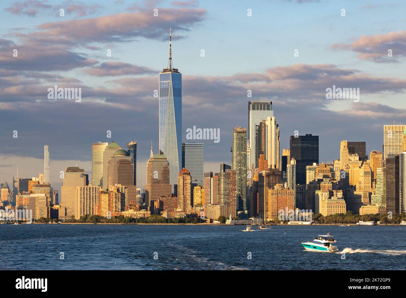 Lower manhattan skyscraper hi-res stock photography and images - Alamy