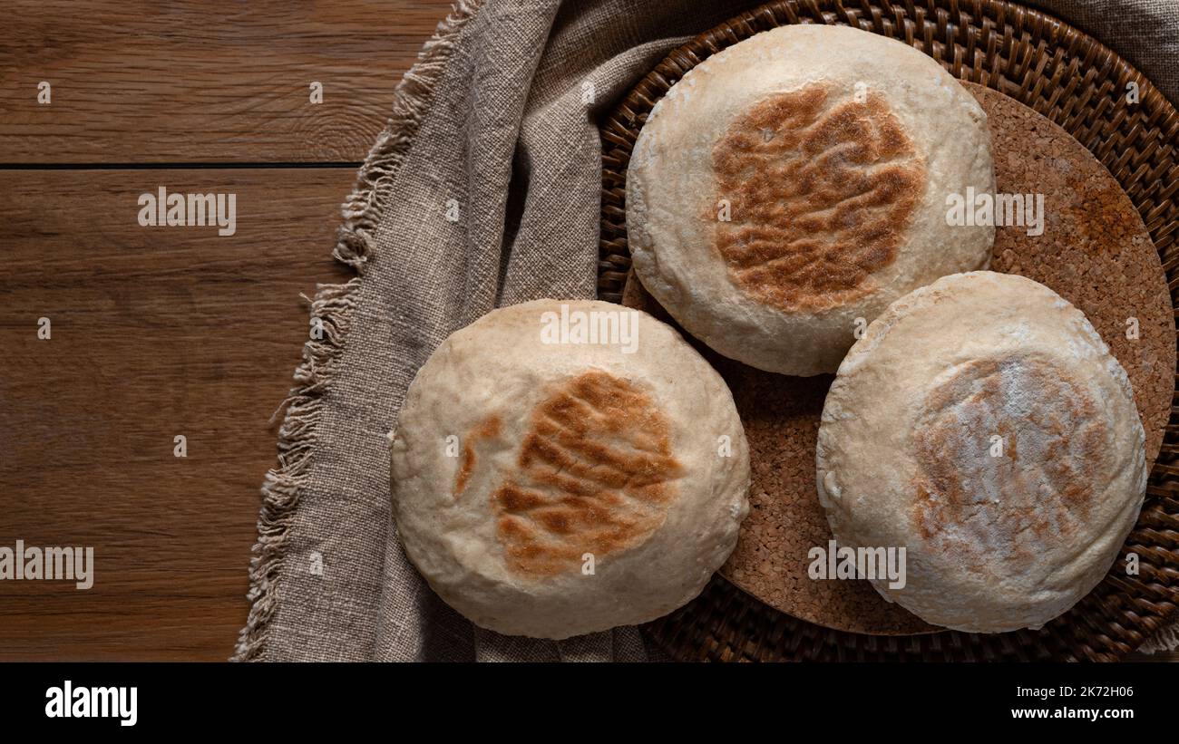 Traditional Portuguese bread Bolo Do Caco Stock Photo - Alamy