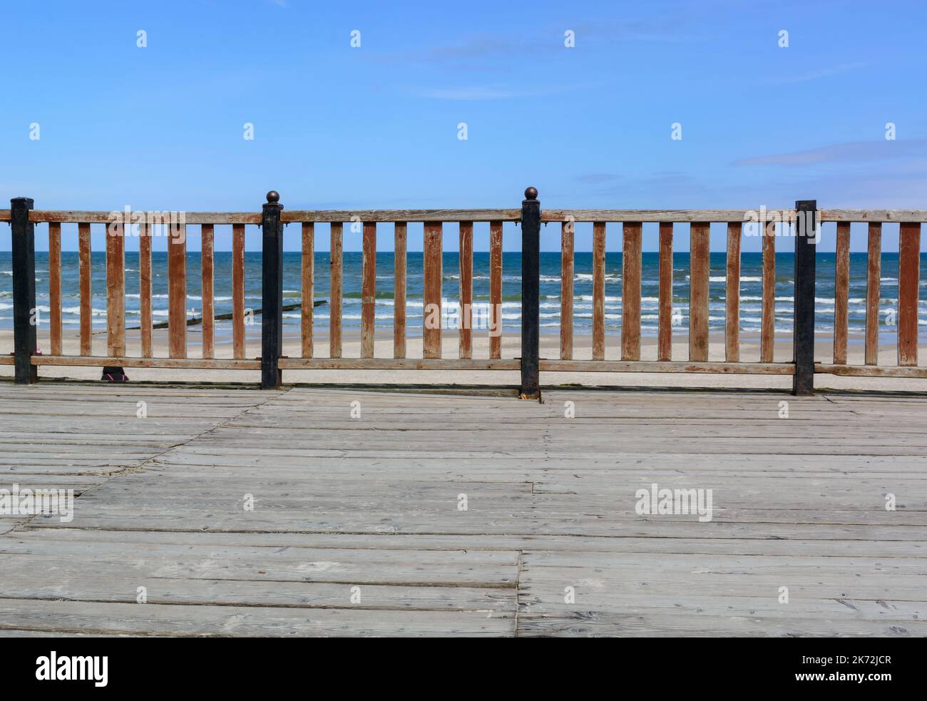 Waterfront water front dock pier hi-res stock photography and images ...