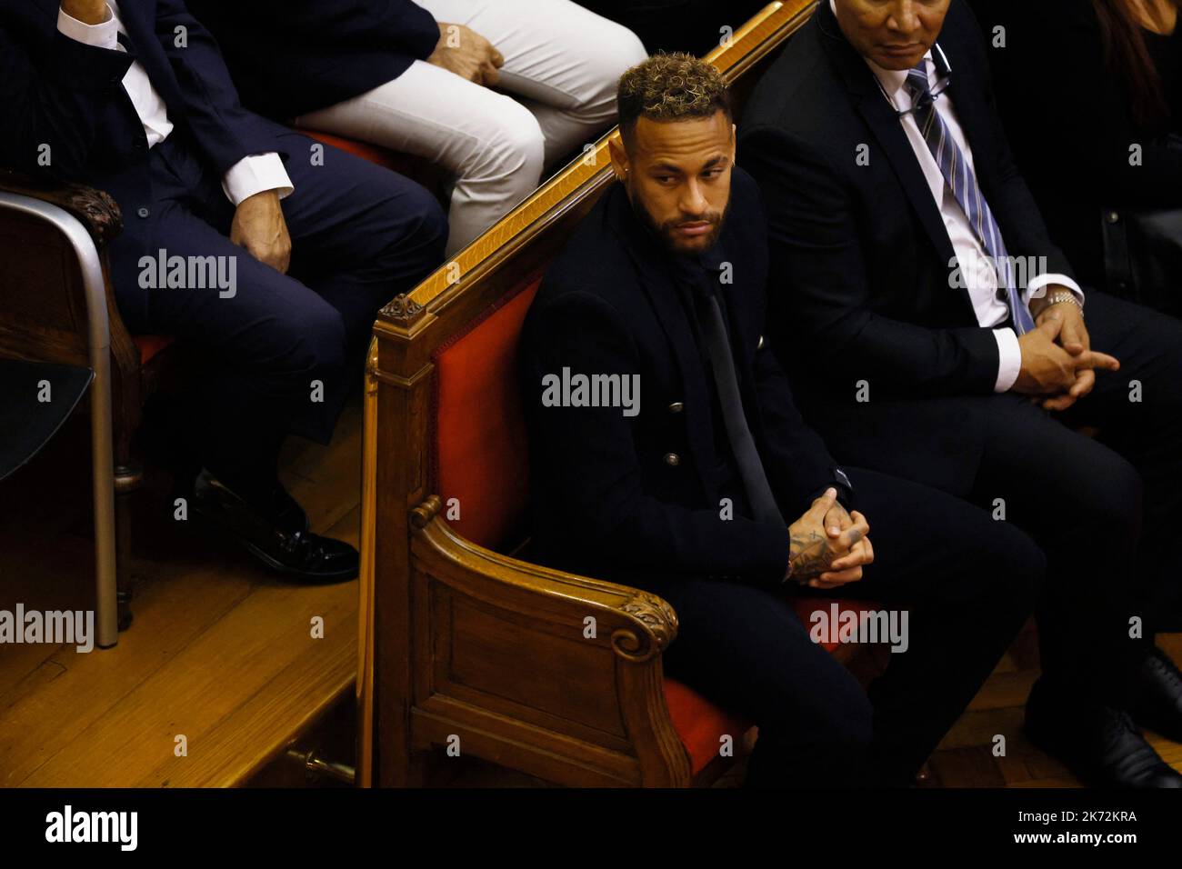 Neymar barcelona transfer hi-res stock photography and images - Alamy