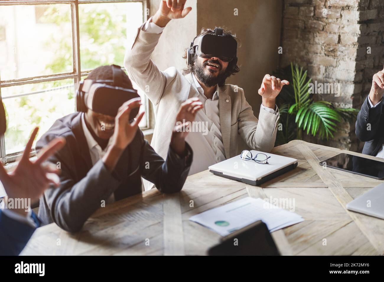 Group of people wearing vr headset hi-res stock photography and images ...