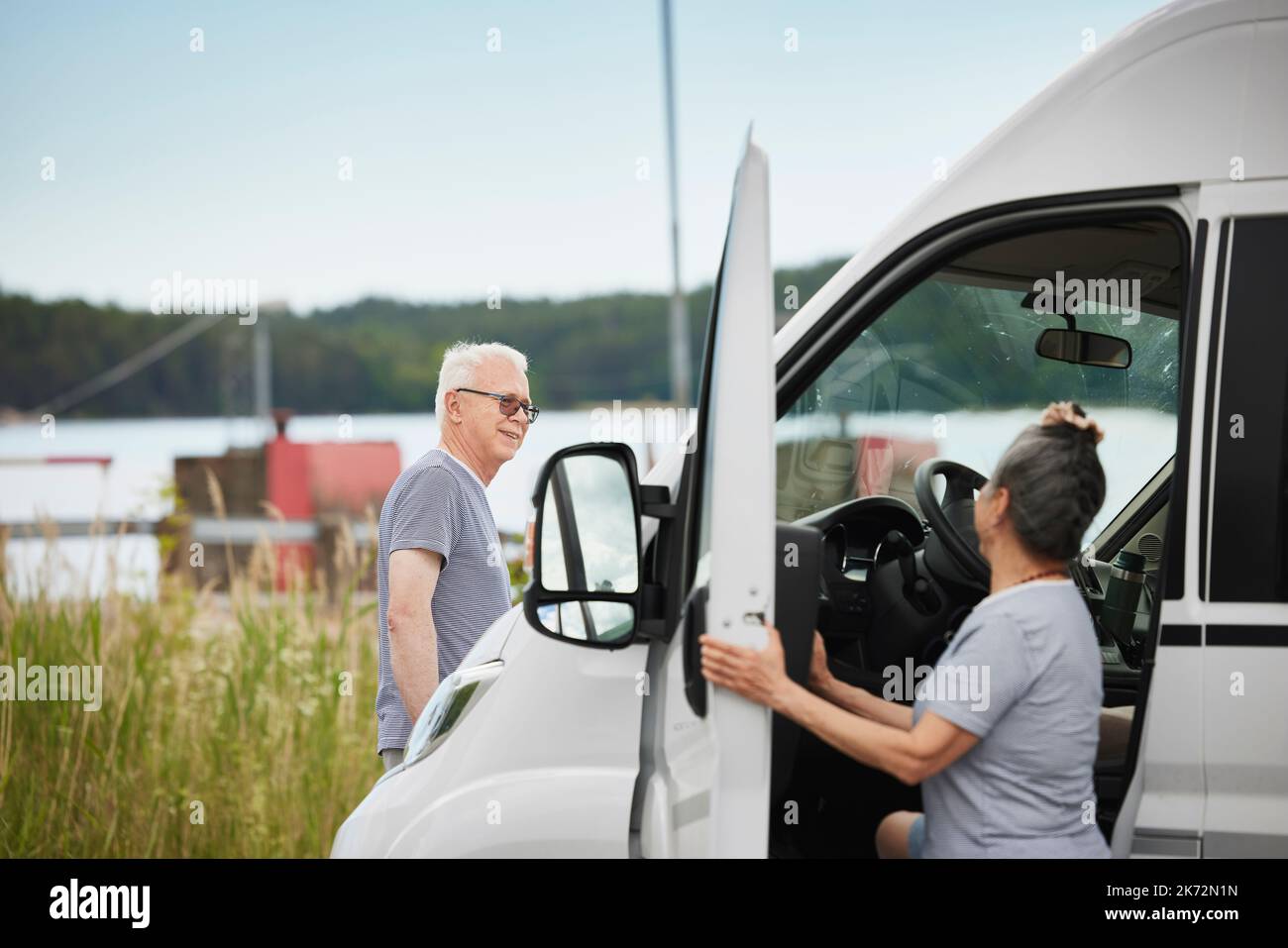 Mature women car elderly hi-res stock photography and images - Alamy