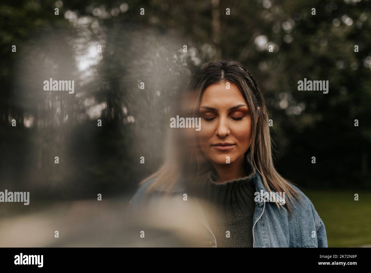 Open and closed human eyes hi-res stock photography and images - Alamy
