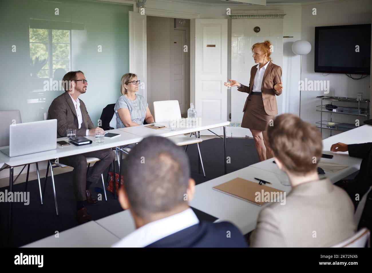 Team collaboration meeting room hi-res stock photography and images - Alamy