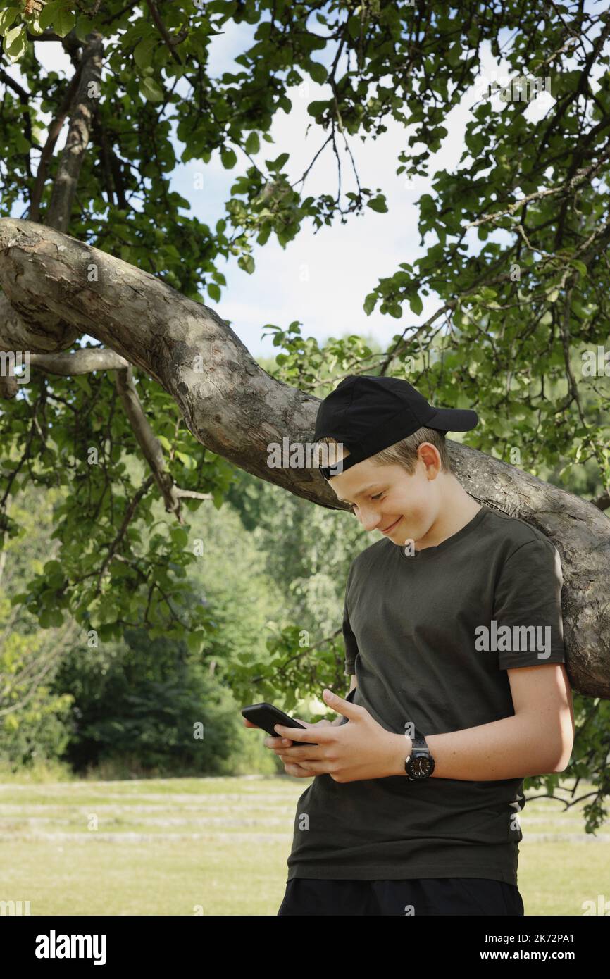 Teen models hi-res stock photography and images - Alamy