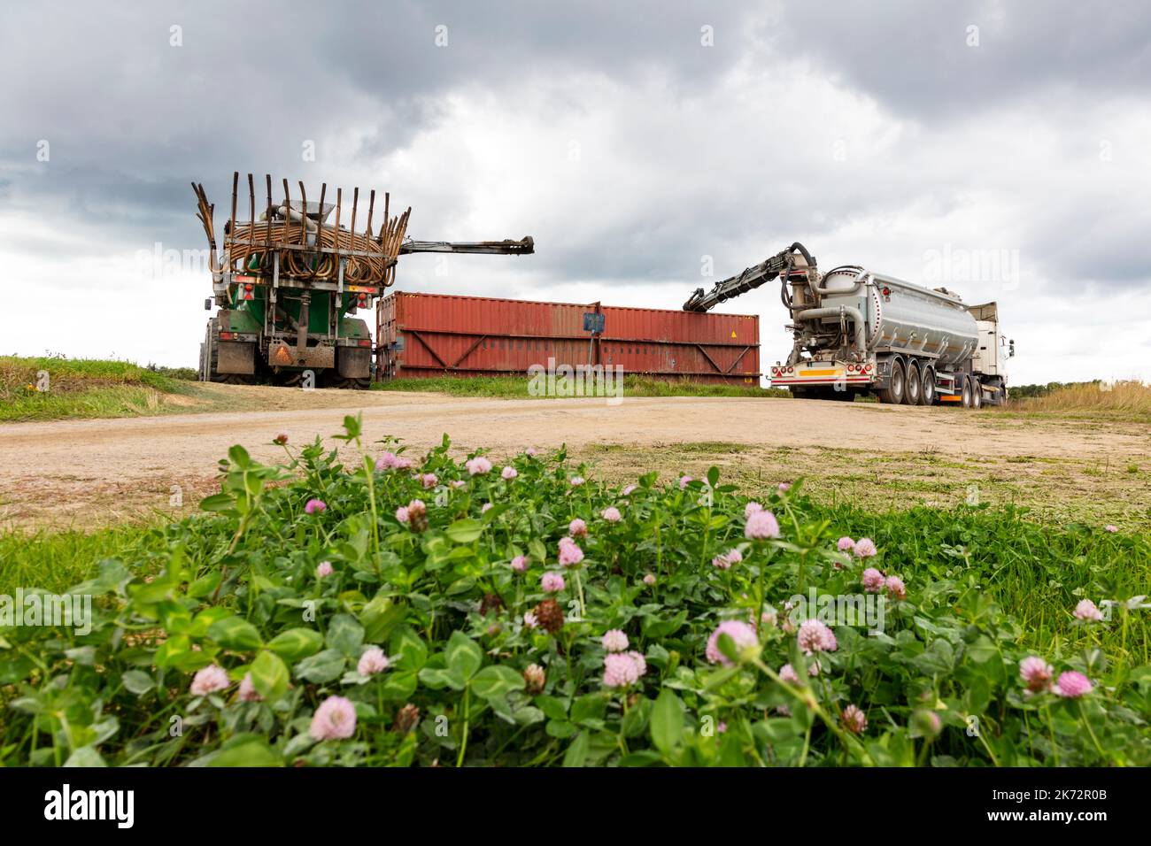 Agricultural machines hi-res stock photography and images - Alamy