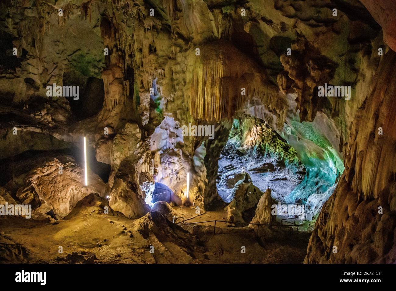 Suwan khuha temple hi-res stock photography and images - Alamy