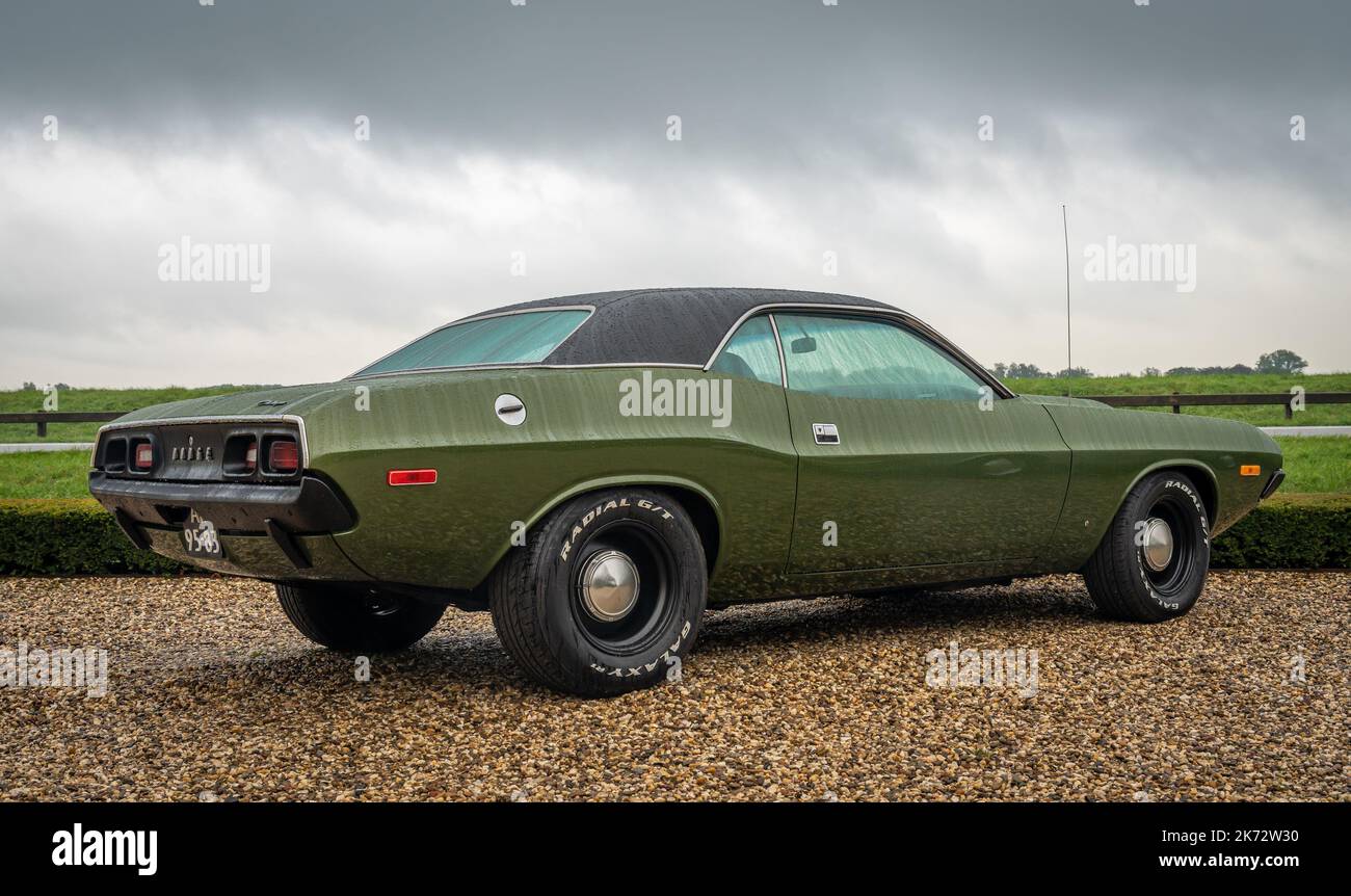 Dodge Challenger 1970 Side View