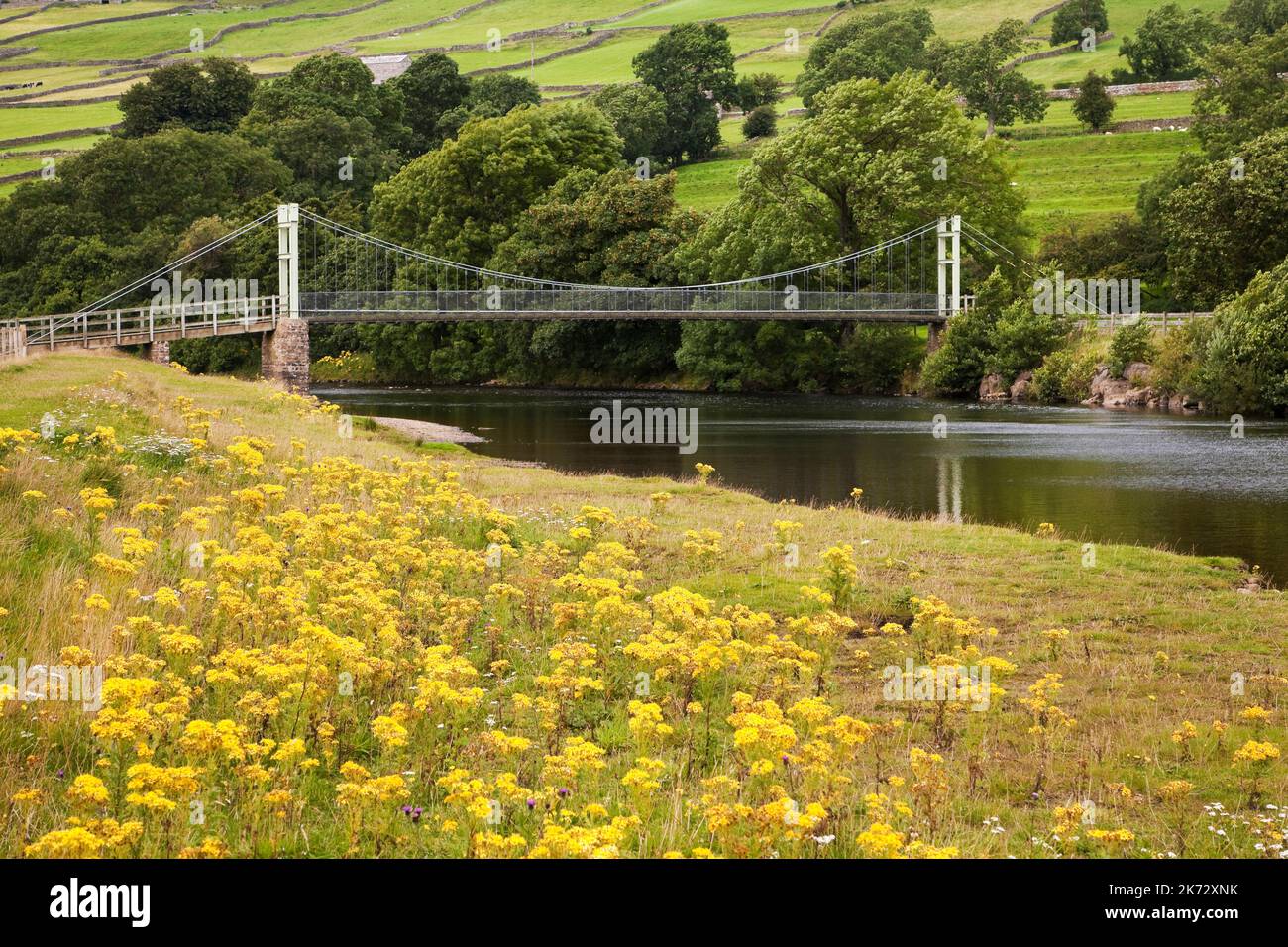River swale footbridge hi-res stock photography and images - Alamy