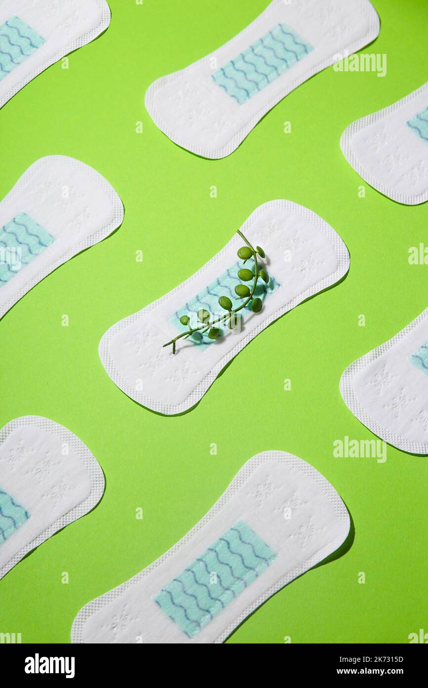 Zero waste menstrual pads for feminine hygiene jn green. Sustainable period Stock Photo - Alamy