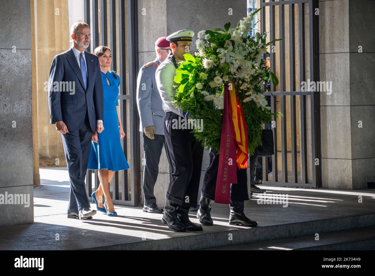 Berlin, Germany. 17th Oct, 2022. King Felipe VI and Queen Letizia of ...