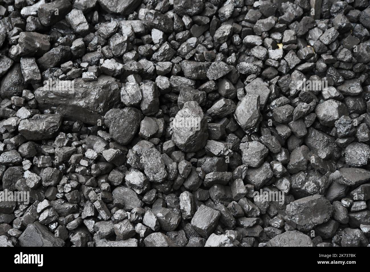 The texture of pieces of coal lying on top of each other Stock Photo ...