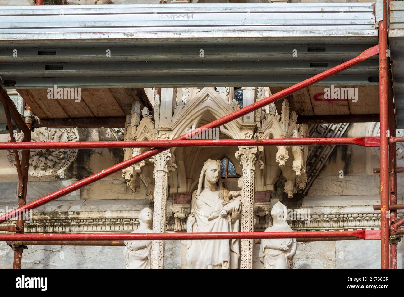 Professional construction building development hi-res stock photography ...