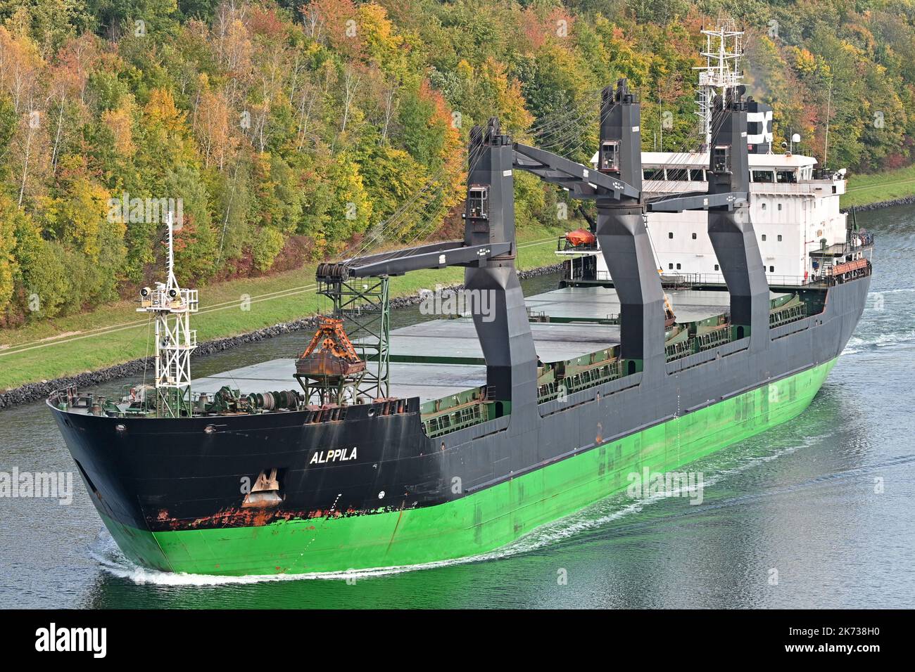 ESL-Shipping's Bulk Carrier ALPILLA at the Kiel Canal Stock Photo - Alamy
