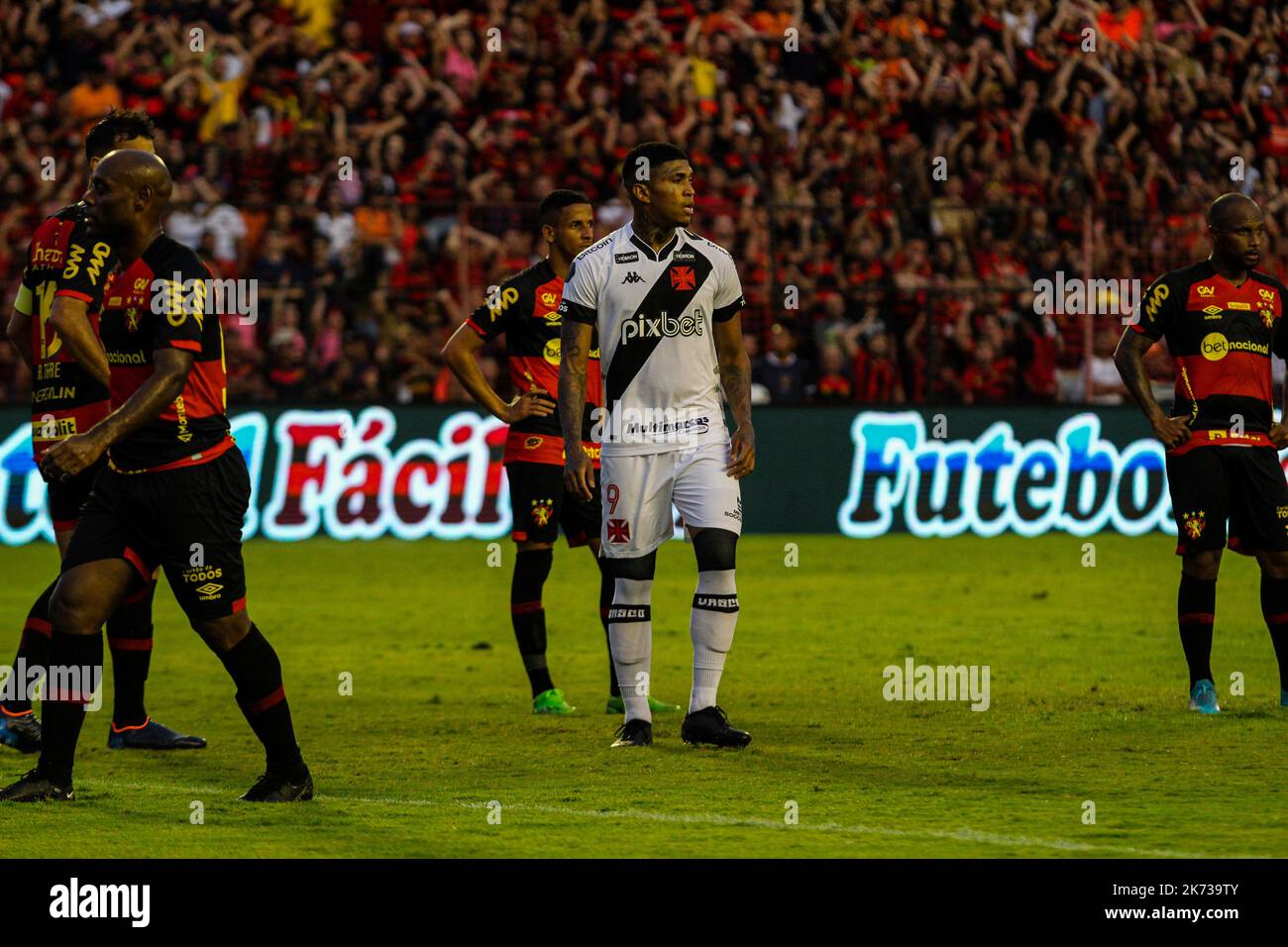 PE - Recife - 10/16/2022 - BRASILEIO B 2022 - RANIEL Vasco player during a match against Sport ...