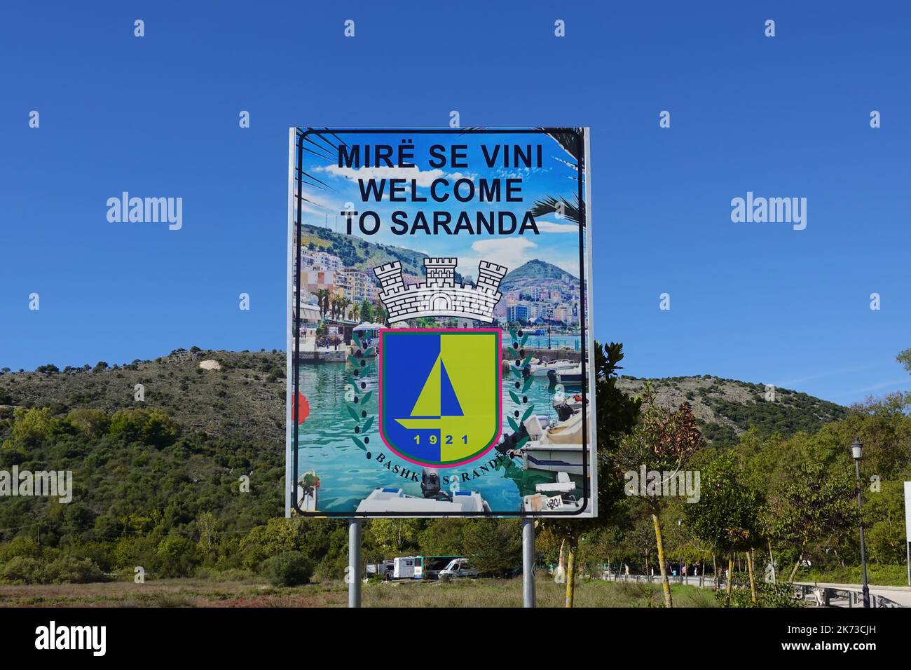 Vini logo hi-res stock photography and images - Alamy