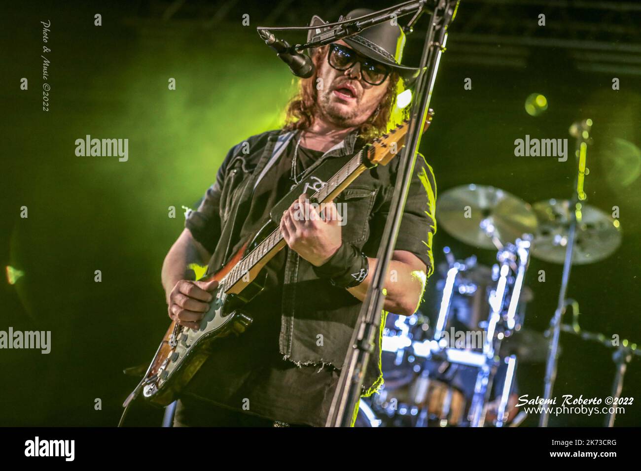 Gianluca grignani italian singer hi-res stock photography and images ...