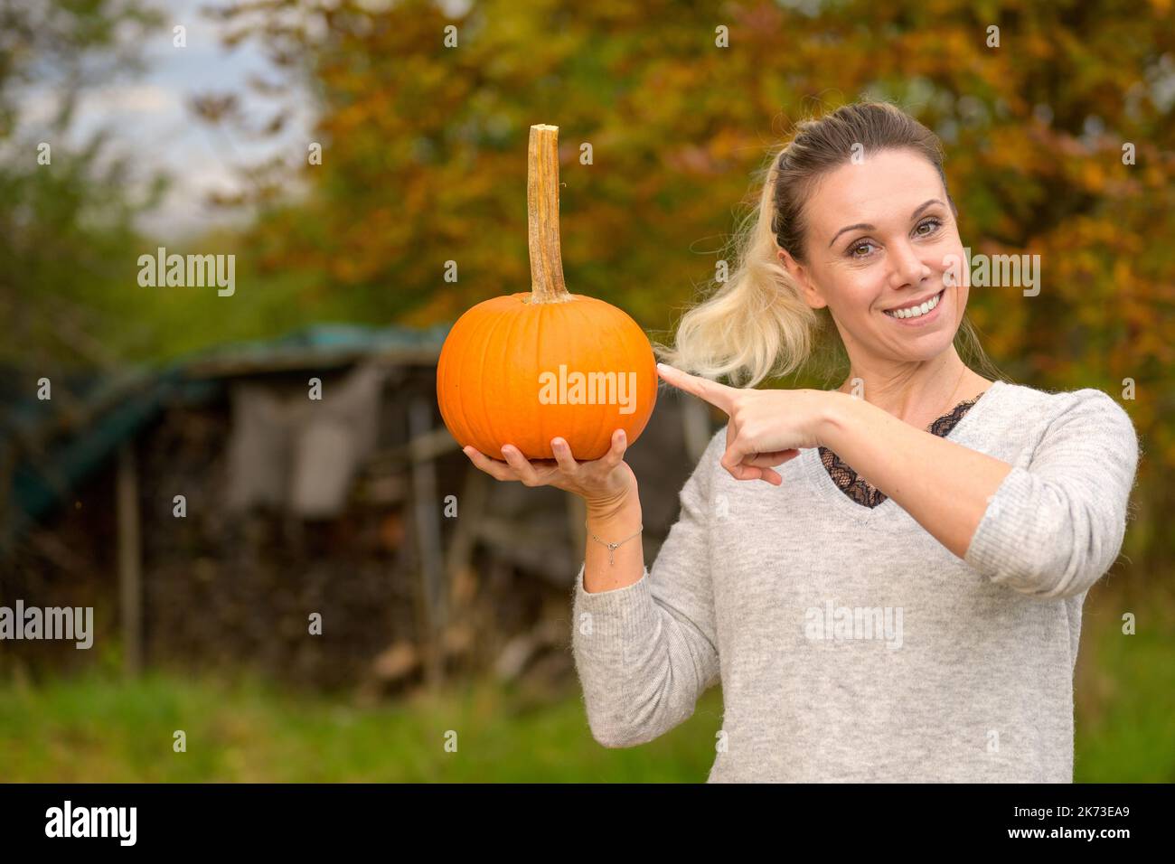 Big and small finger hi-res stock photography and images - Alamy