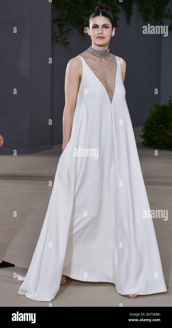 Alexandra daddario portrait hi-res stock photography and images - Alamy