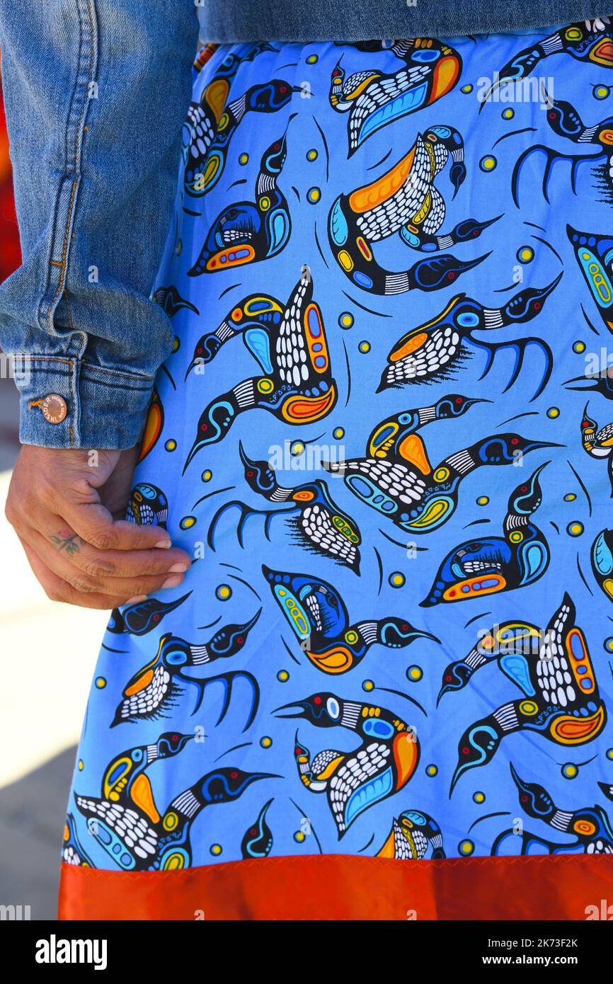 Indigenous fashion hi-res stock photography and images - Alamy