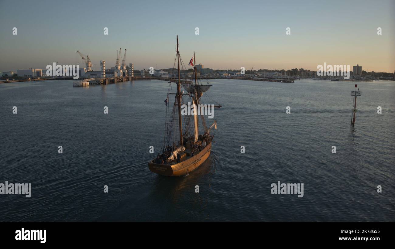 Sailing ship enterprize hi-res stock photography and images - Alamy