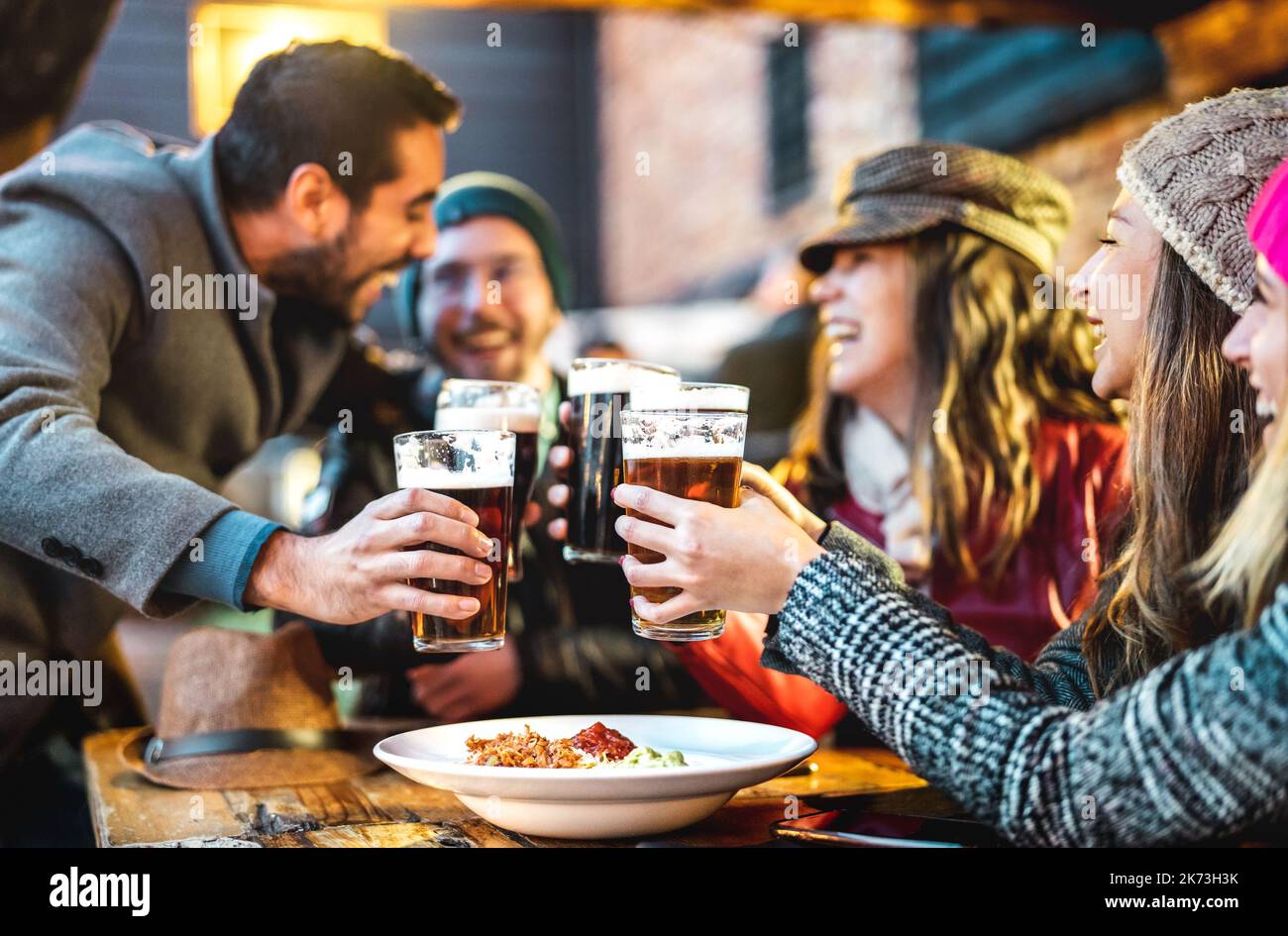 Bar out hi-res stock photography and images - Alamy