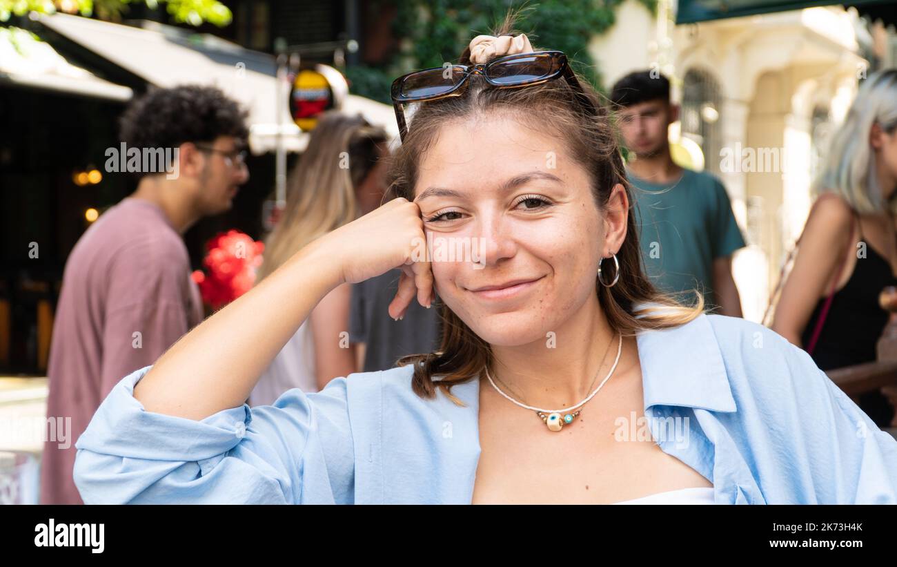 Everyday people hi-res stock photography and images - Alamy