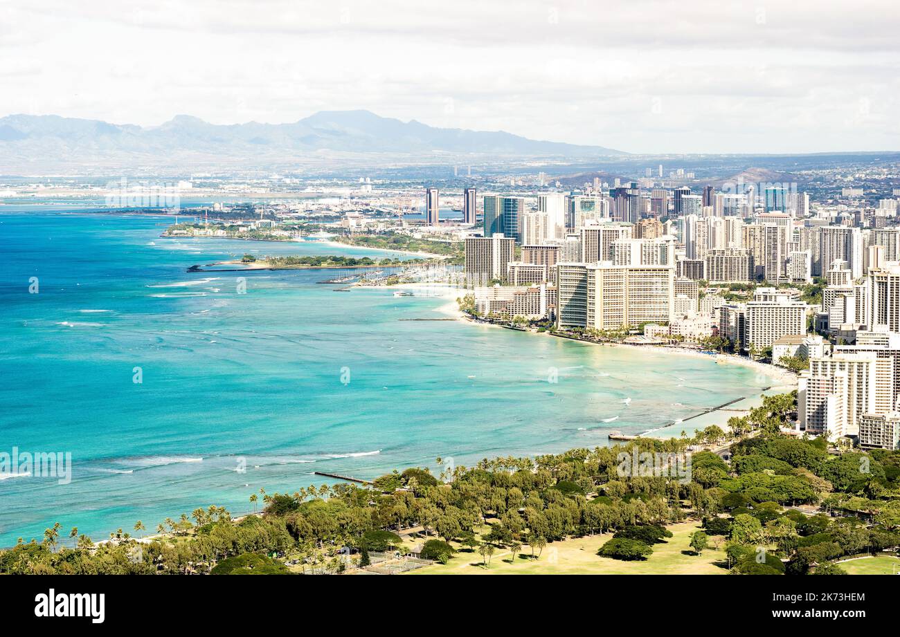 Panorama skyline view of Honolulu city and Waikiki beach in the pacific ...