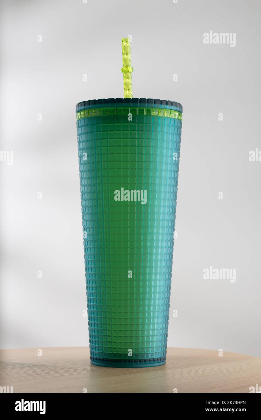 22 ounces hi-res stock photography and images - Alamy